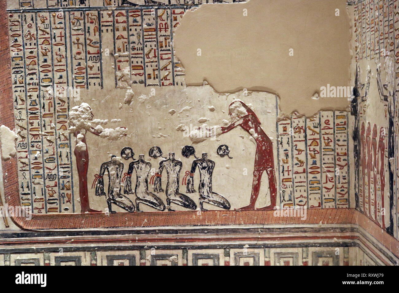 Ramesses v hi-res stock photography and images - Alamy