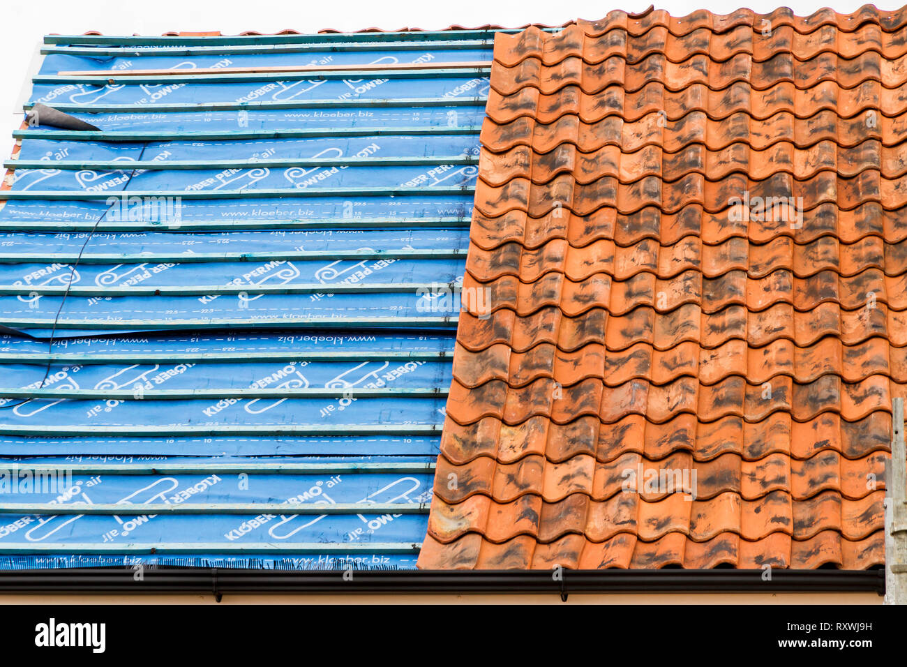 Red tiled roof Stock Photo - Alamy