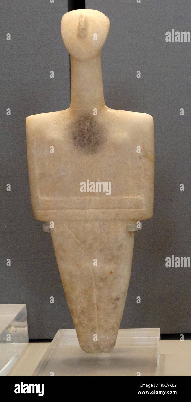Cycladic 'Apeiranthos style' figurine, from Naxos, Greece, Early ...