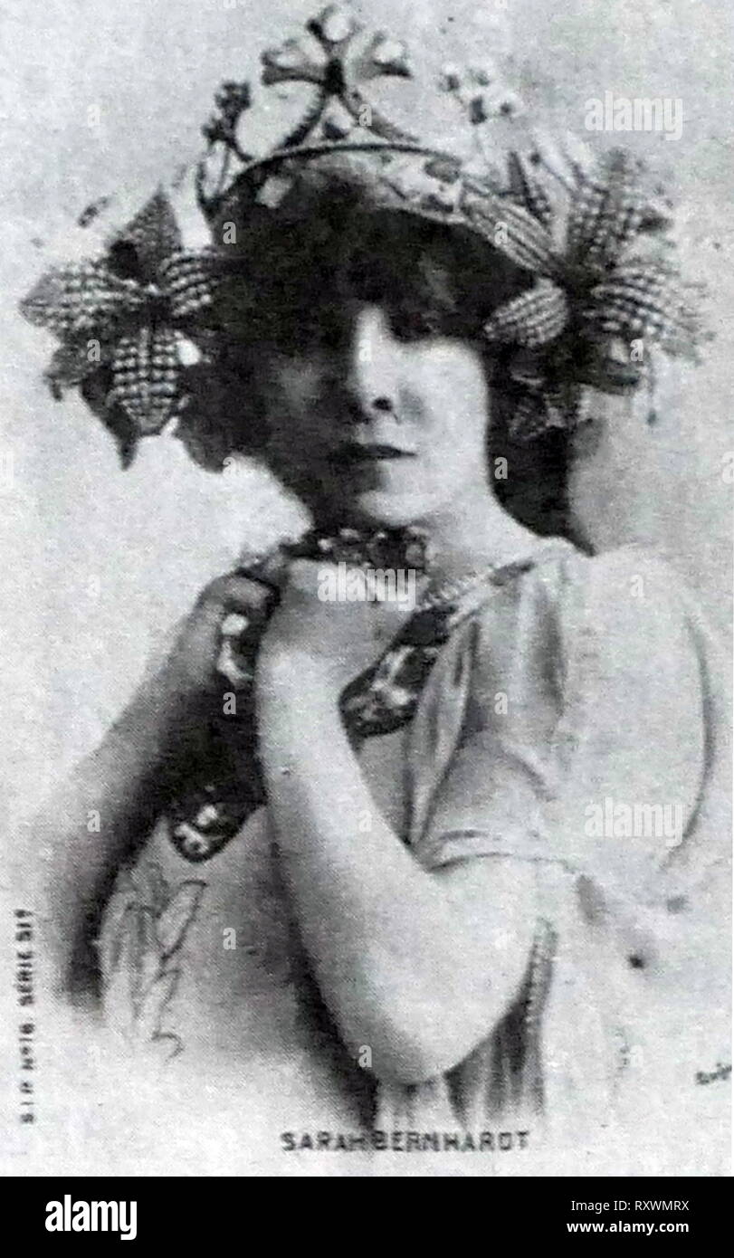 Sarah Bernhardt (1844 - 1923) French stage actress who starred in some ...