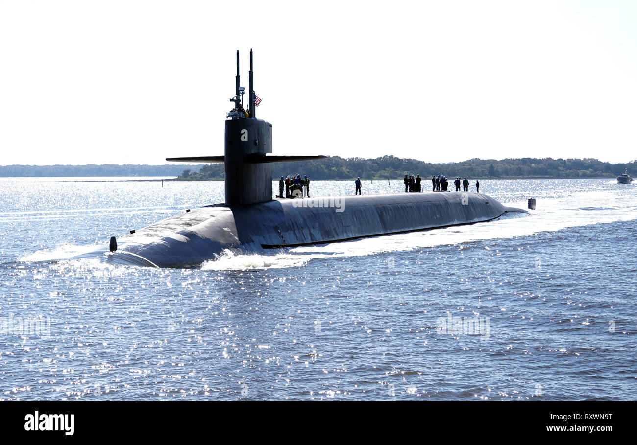 The U.S. Navy Ohio-class ballistic-missile submarine USS Rhode Island ...
