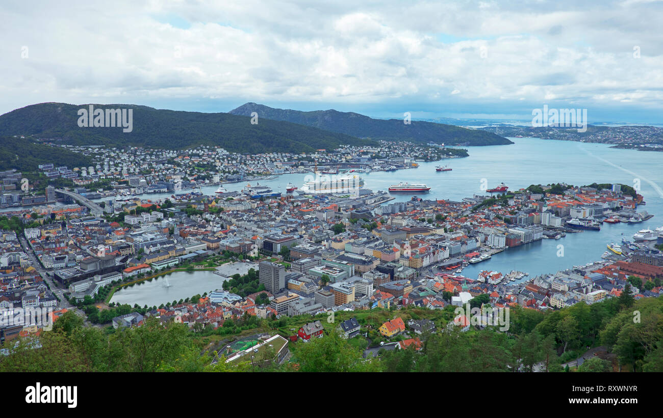Views of the city and fjords from Floyen Mountain, viewpoint accessible ...