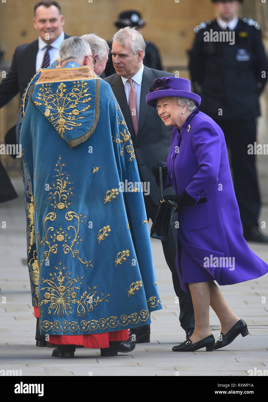 Queen dean westminster abbey hi-res stock photography and images - Alamy