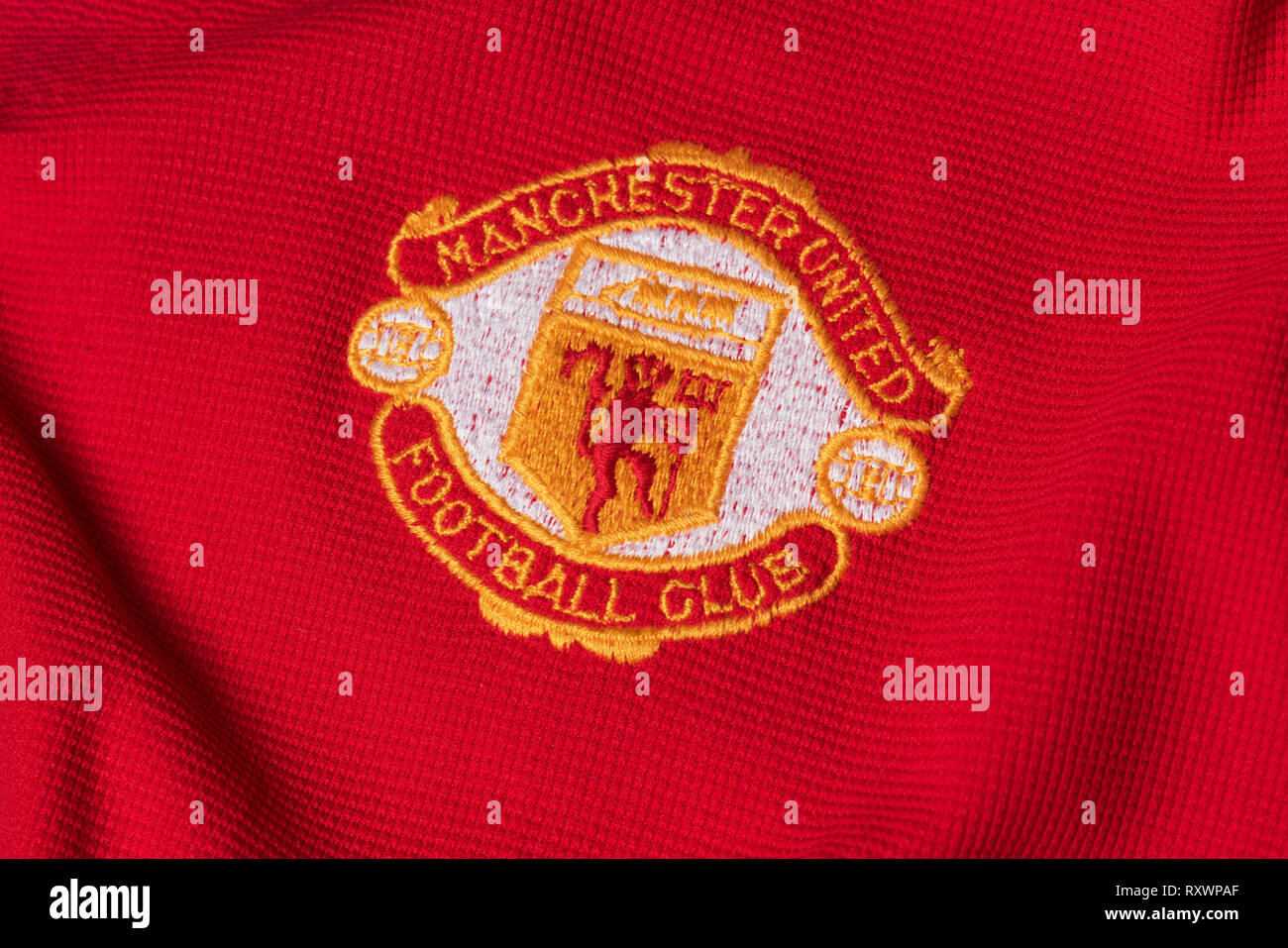Retro manchester united logo hi-res stock photography and images - Alamy