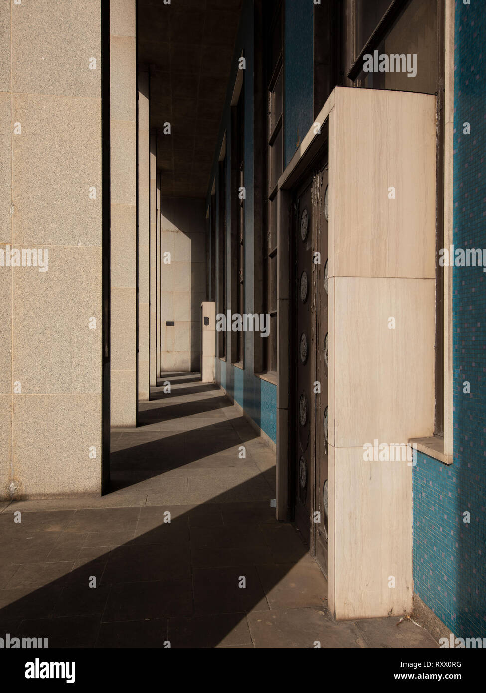 Royal bank of scotland plymouth hi-res stock photography and images - Alamy