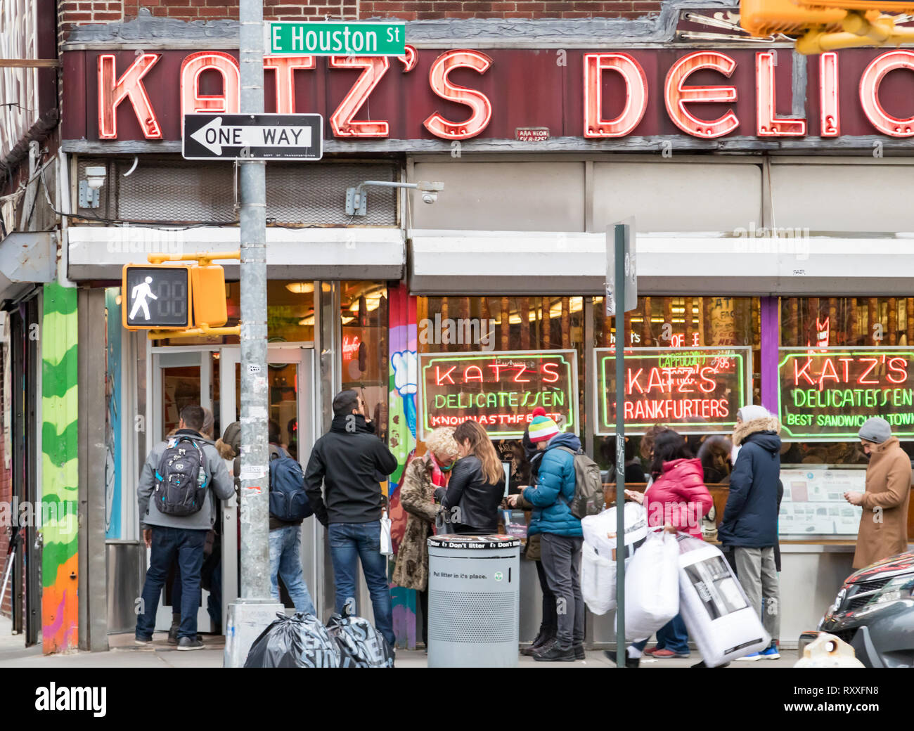 Katz deli new york hi-res stock photography and images - Alamy