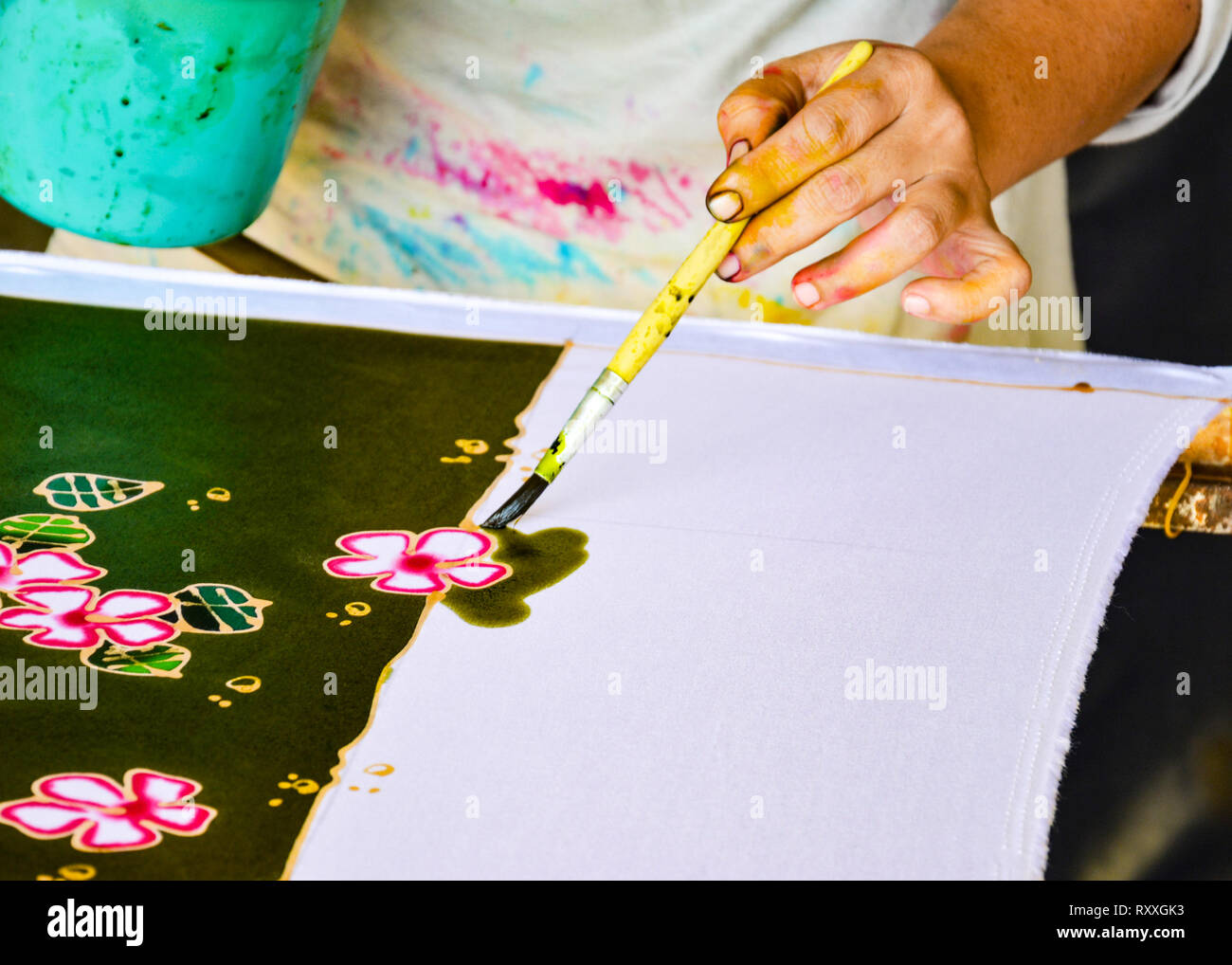 Painting watercolor on the fabric to make Batik, Making Batik, painting ...