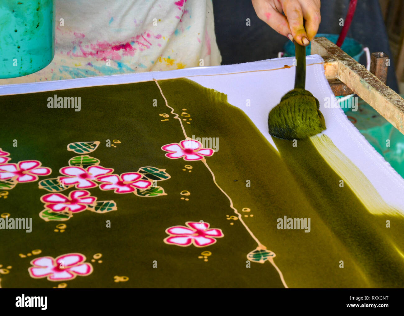 Painting watercolor on the fabric to make Batik, Making Batik, painting ...