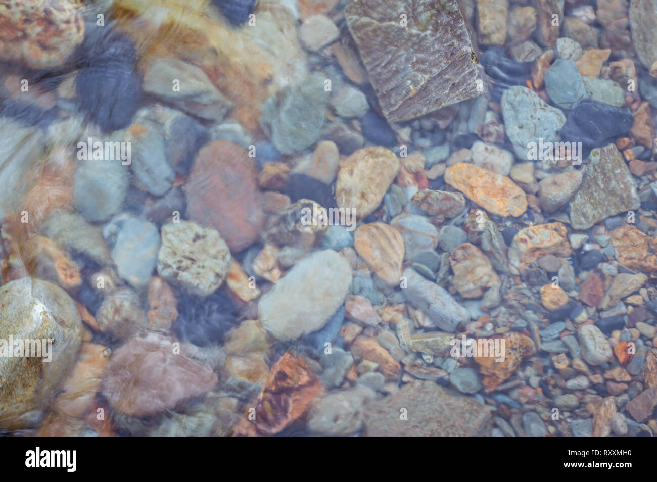 Pebbles underwater hi-res stock photography and images - Alamy