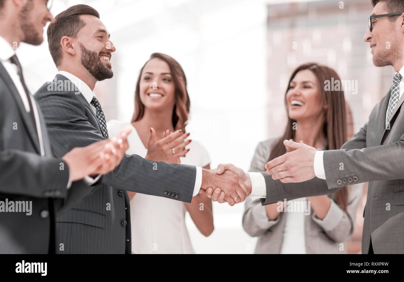 business partners shaking hands Stock Photo - Alamy
