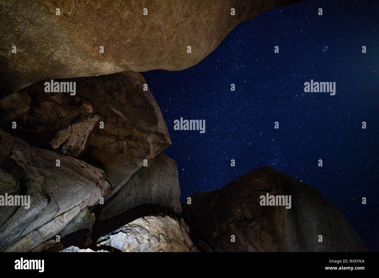 Gazing at the view hi-res stock photography and images - Alamy