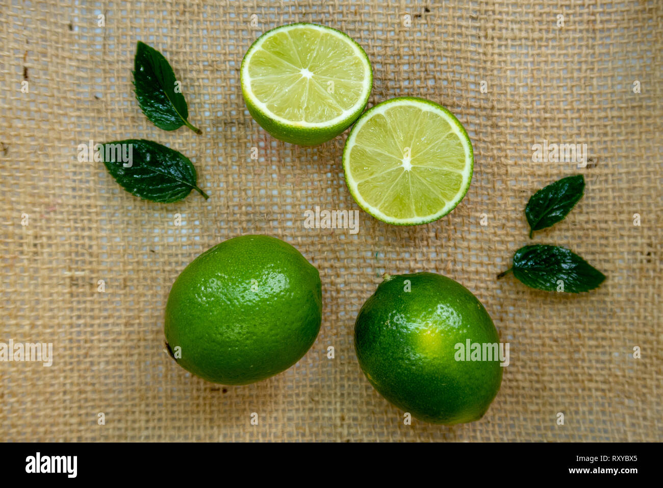 Citrus fruits fresh hi-res stock photography and images - Alamy