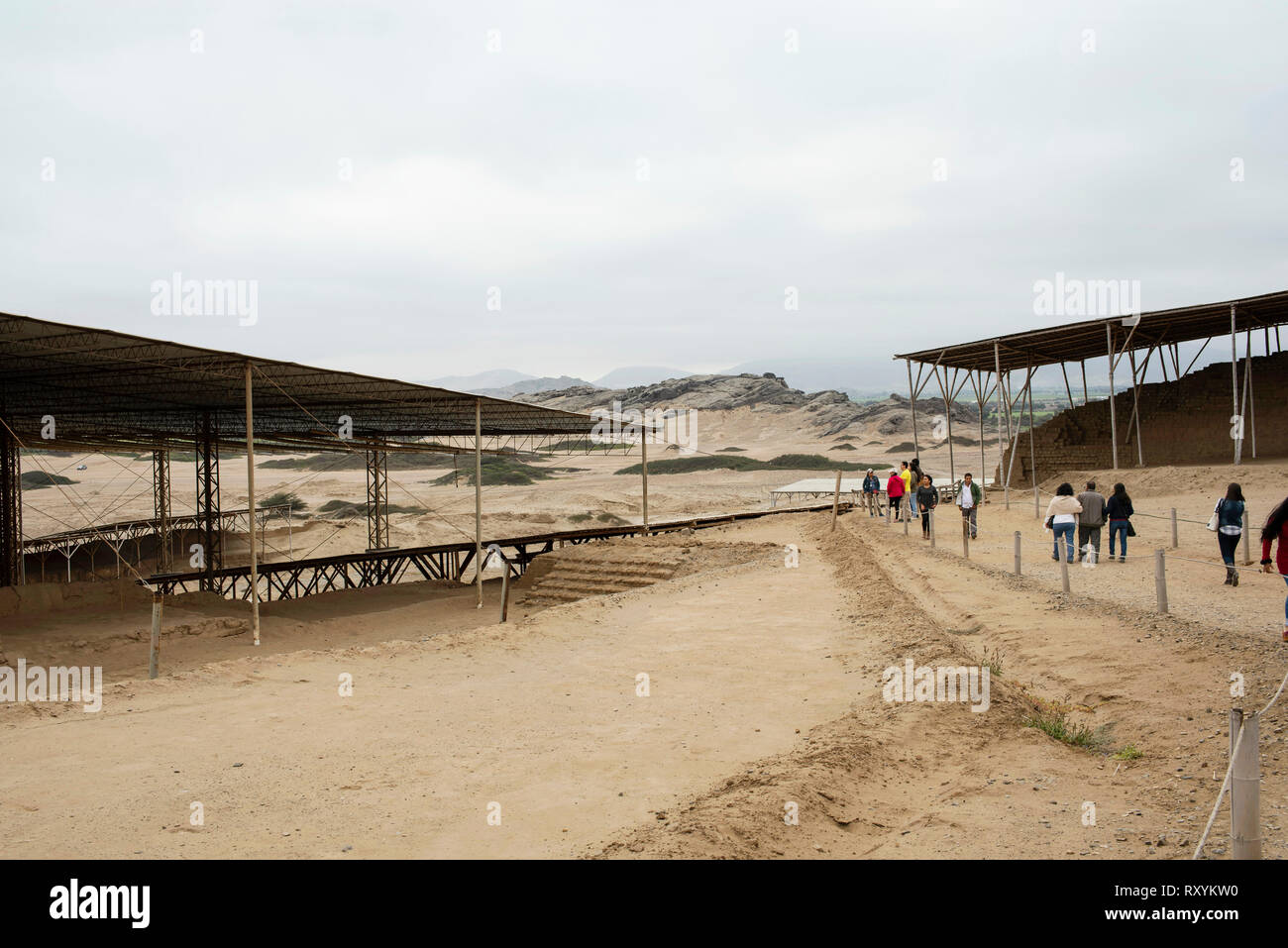 Huacas de moche temple hi-res stock photography and images - Alamy