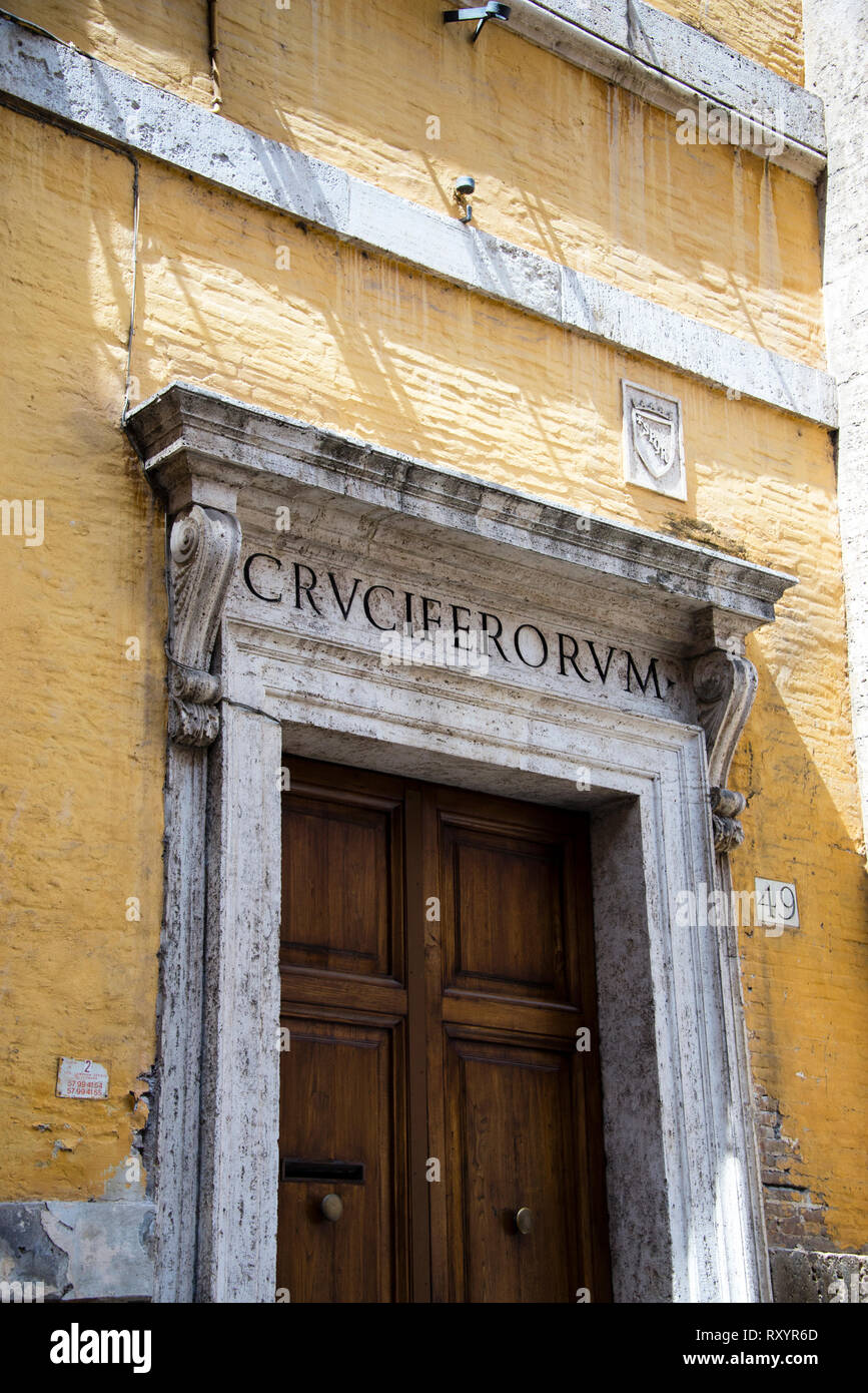 Stone corbel details in Rome, Italy Stock Photo - Alamy