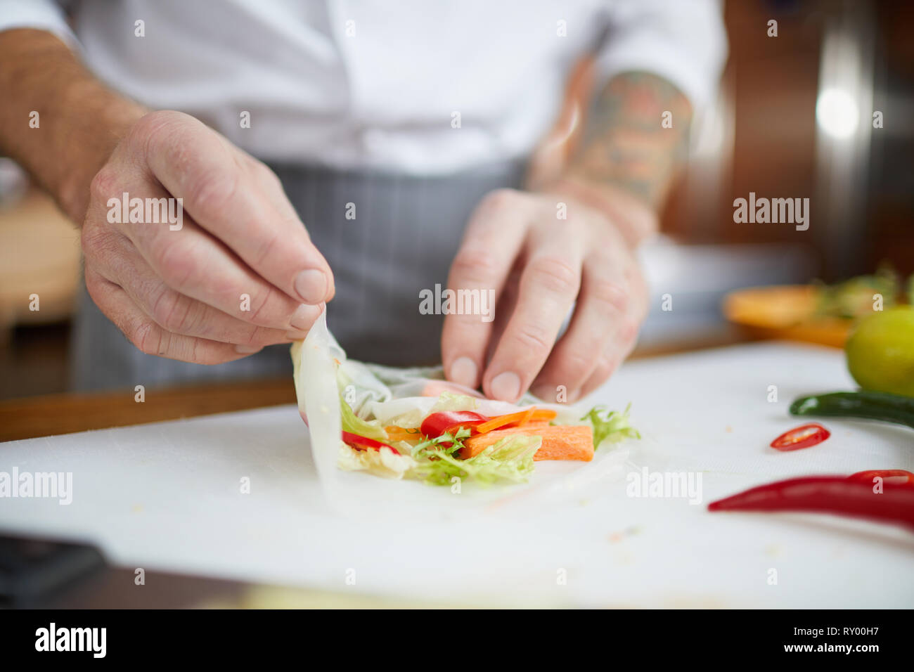 Making fine cuisine hi-res stock photography and images - Alamy