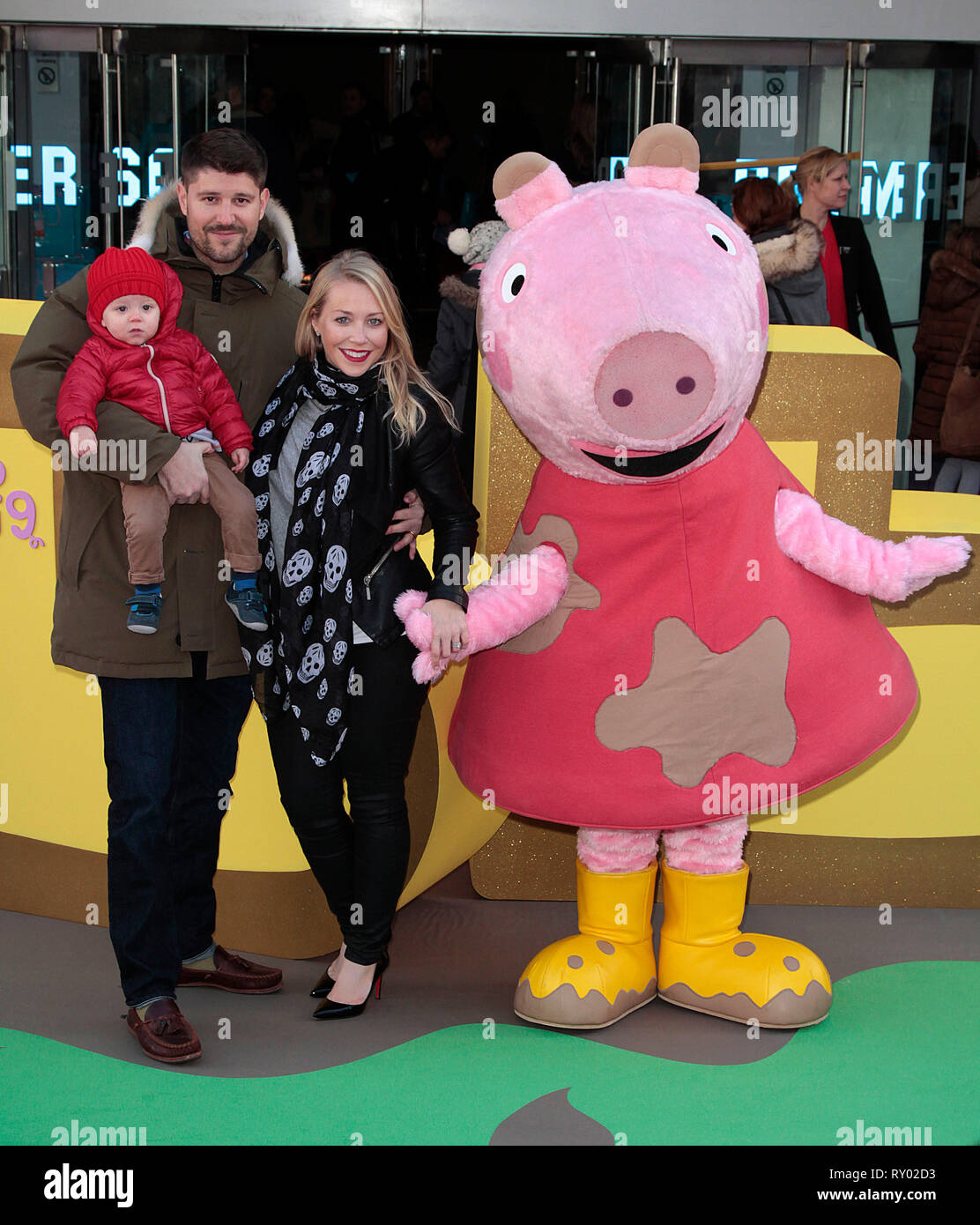 Peppa pig uk film premiere hi-res stock photography and images - Alamy