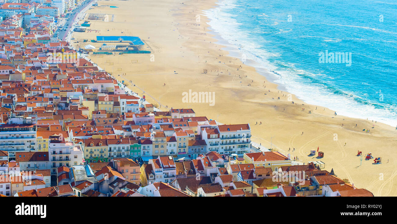 Nazare beach hi-res stock photography and images - Alamy