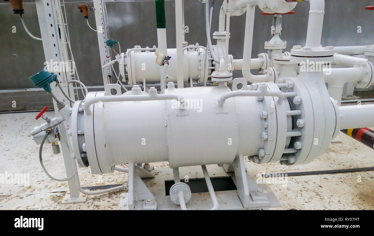 Petroleum products rectification hi-res stock photography and images ...