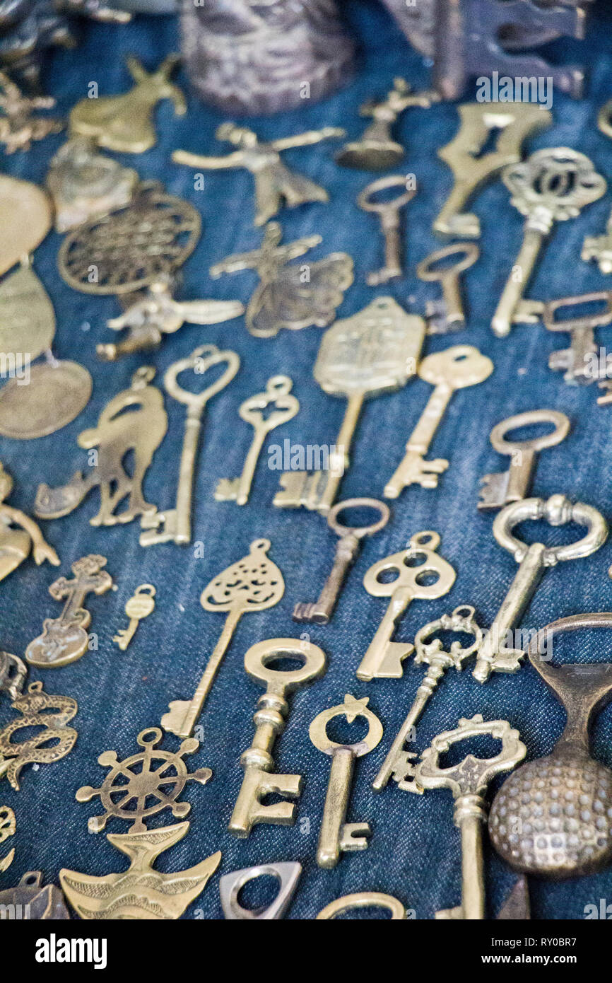 Plenty of Retro styled golden color keys Stock Photo - Alamy