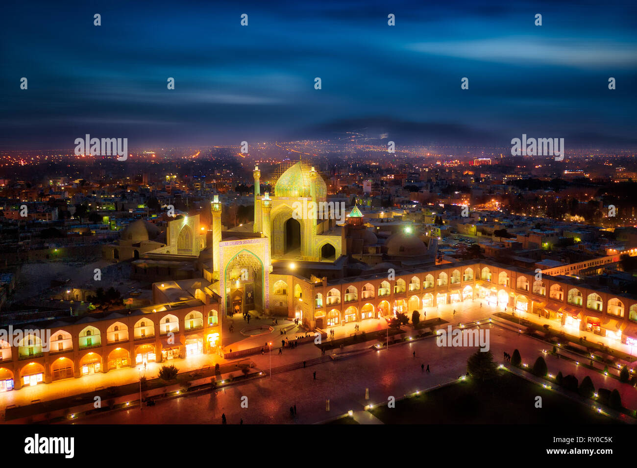 Isfahan mosque aerial view hi-res stock photography and images - Alamy