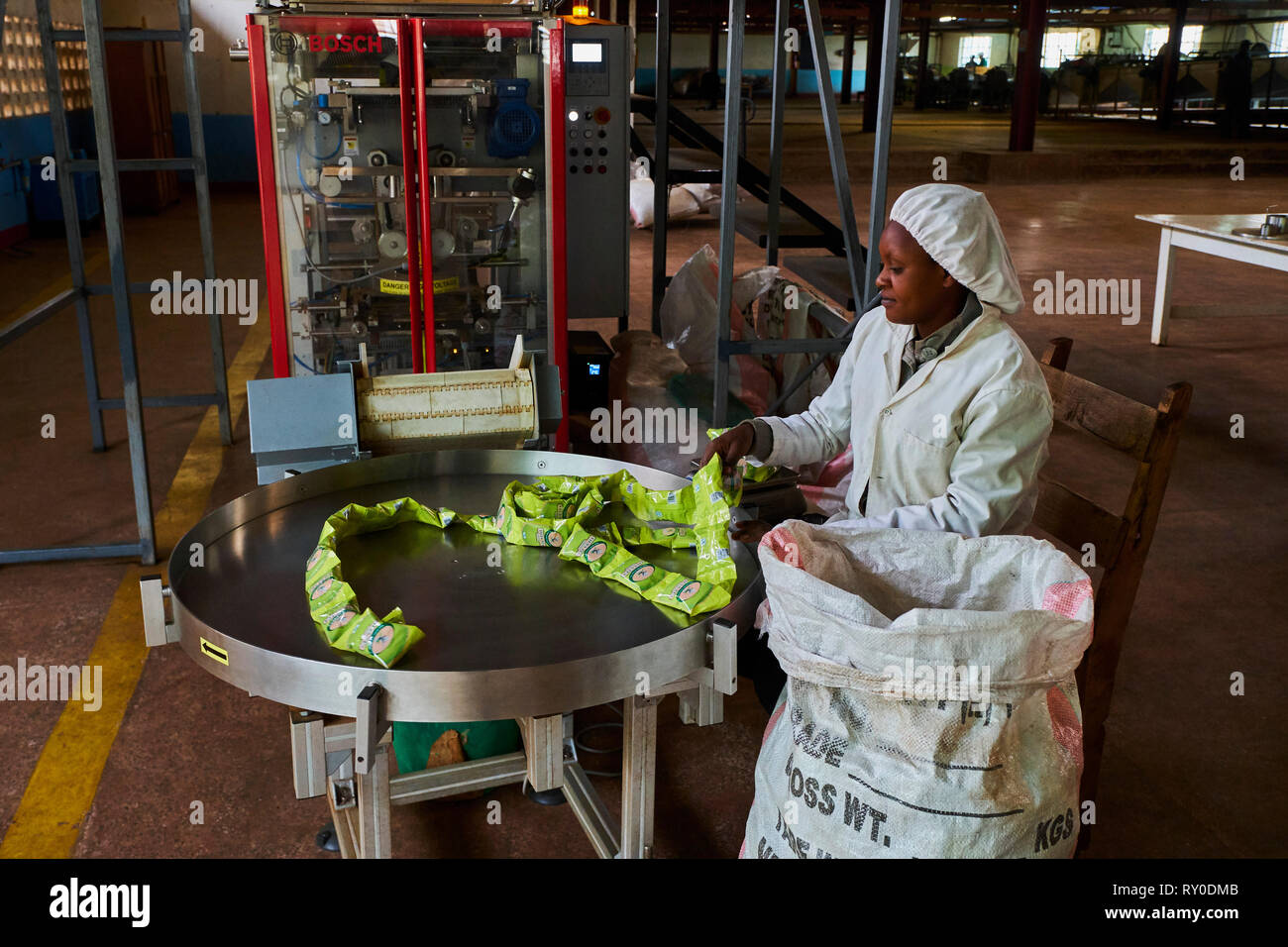 Agriculture africa factory hi-res stock photography and images - Alamy