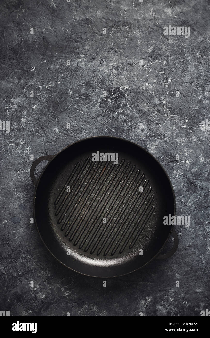 Empty round hi-res stock photography and images - Alamy
