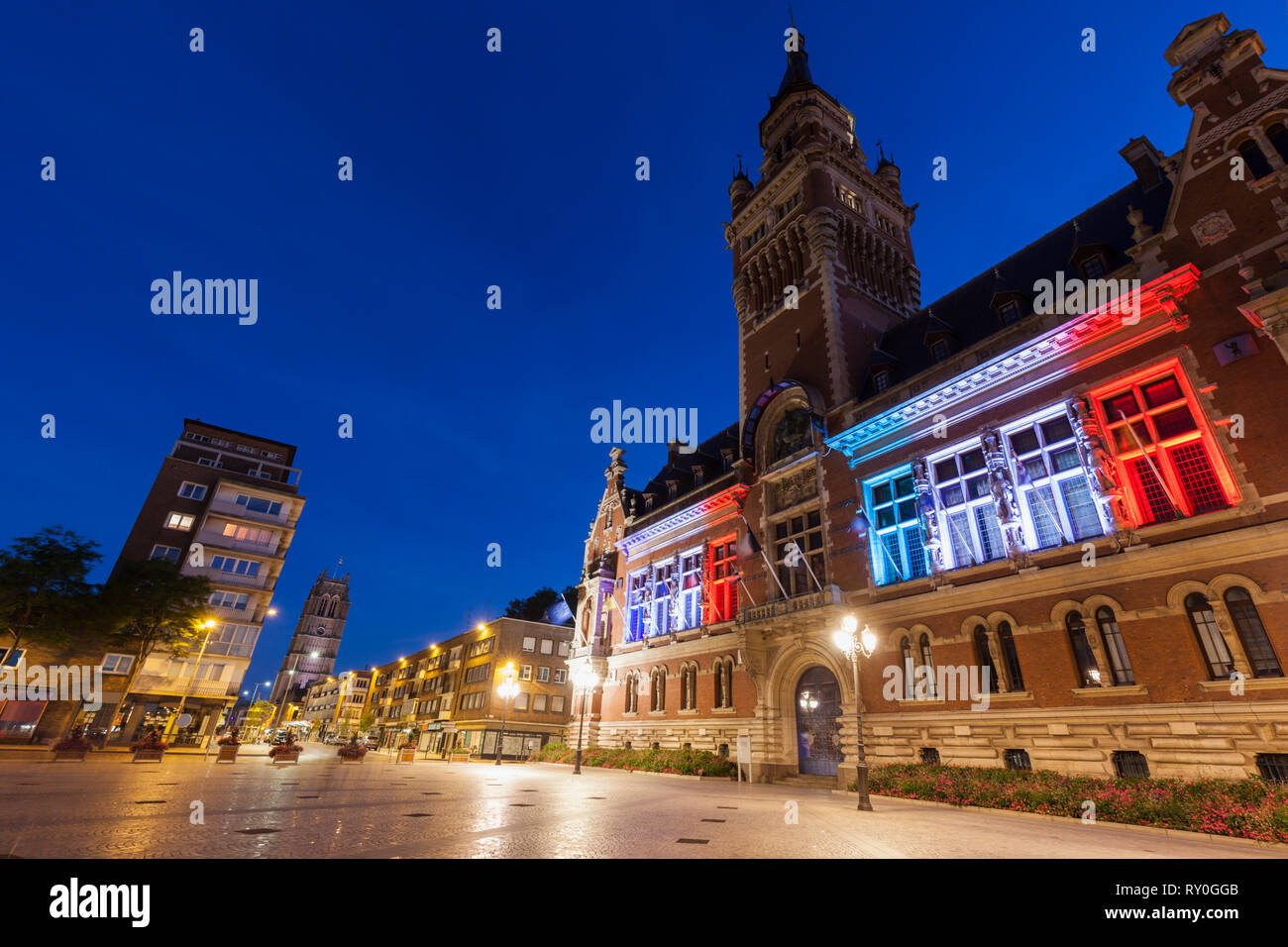 Dunkirk city hall hi-res stock photography and images - Alamy