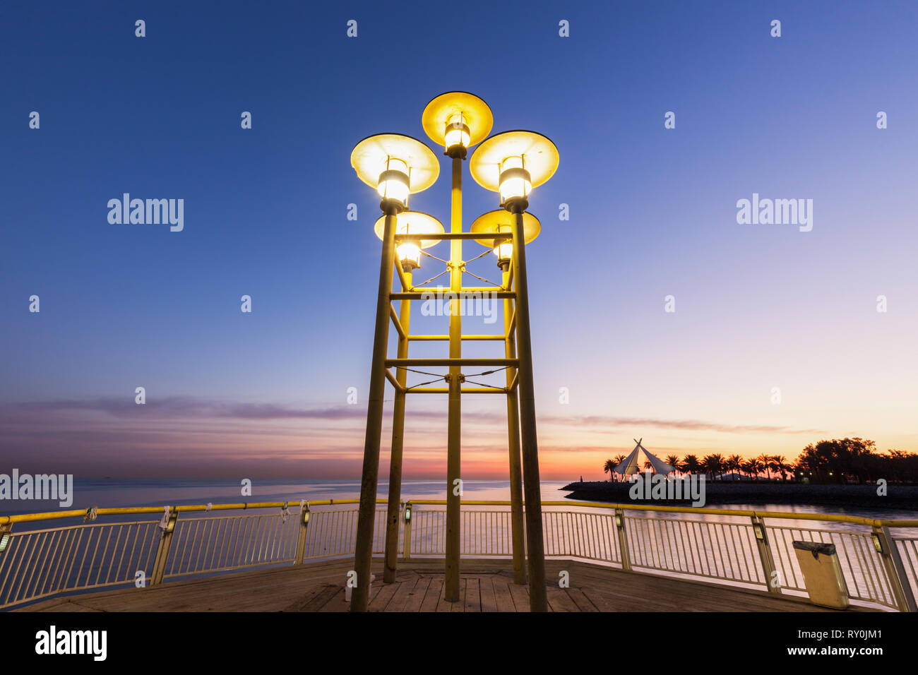 Corniche in Kuwait City at dawn. Kuwait City, Kuwait Stock Photo - Alamy