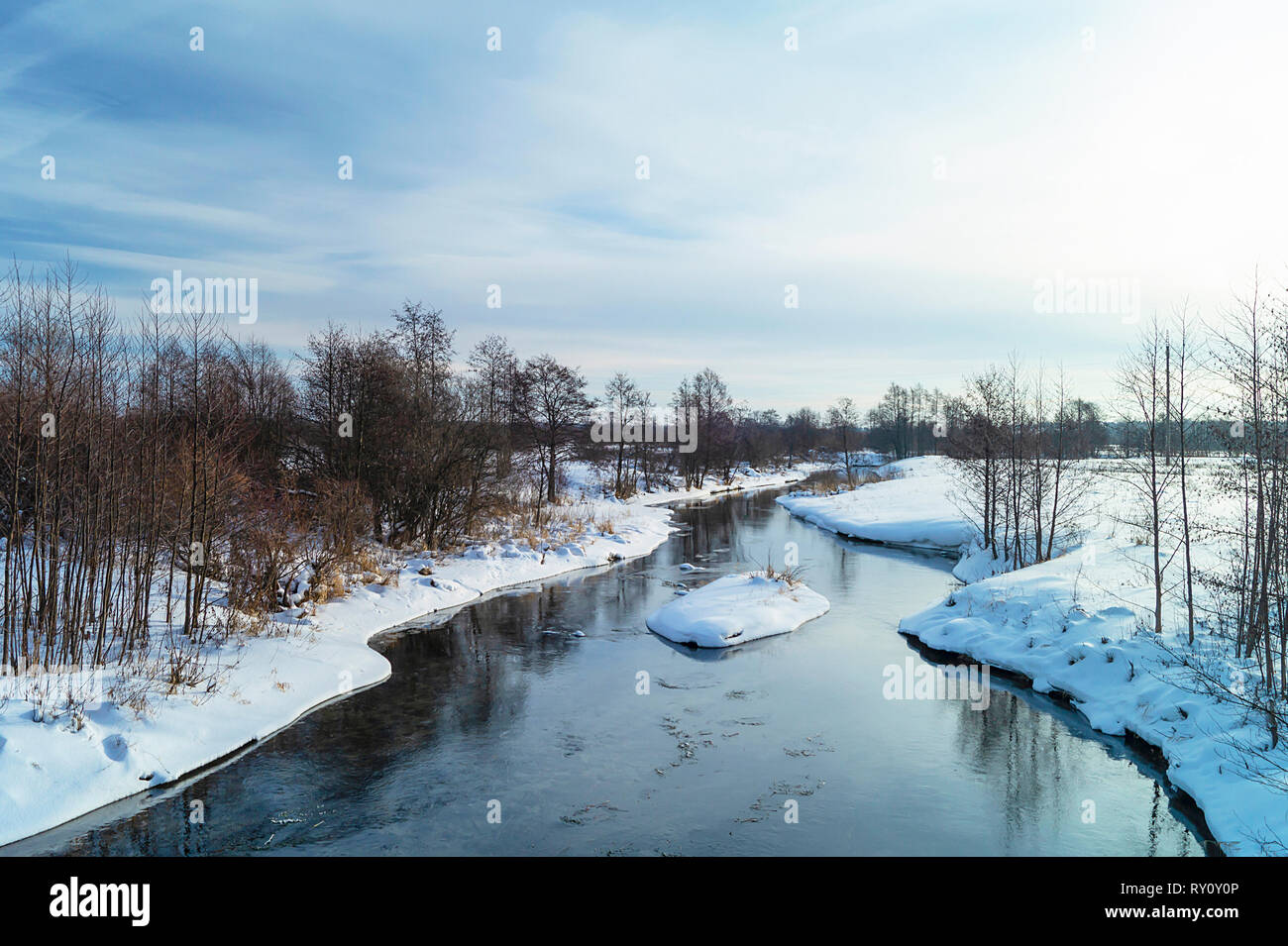 Rural landscape with river hi-res stock photography and images - Alamy
