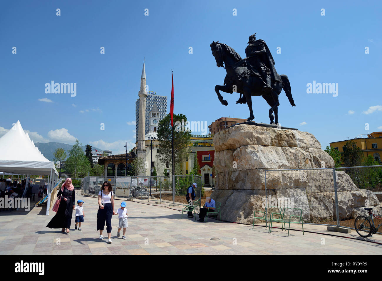 Albanian hero skanderbeg hi-res stock photography and images - Alamy