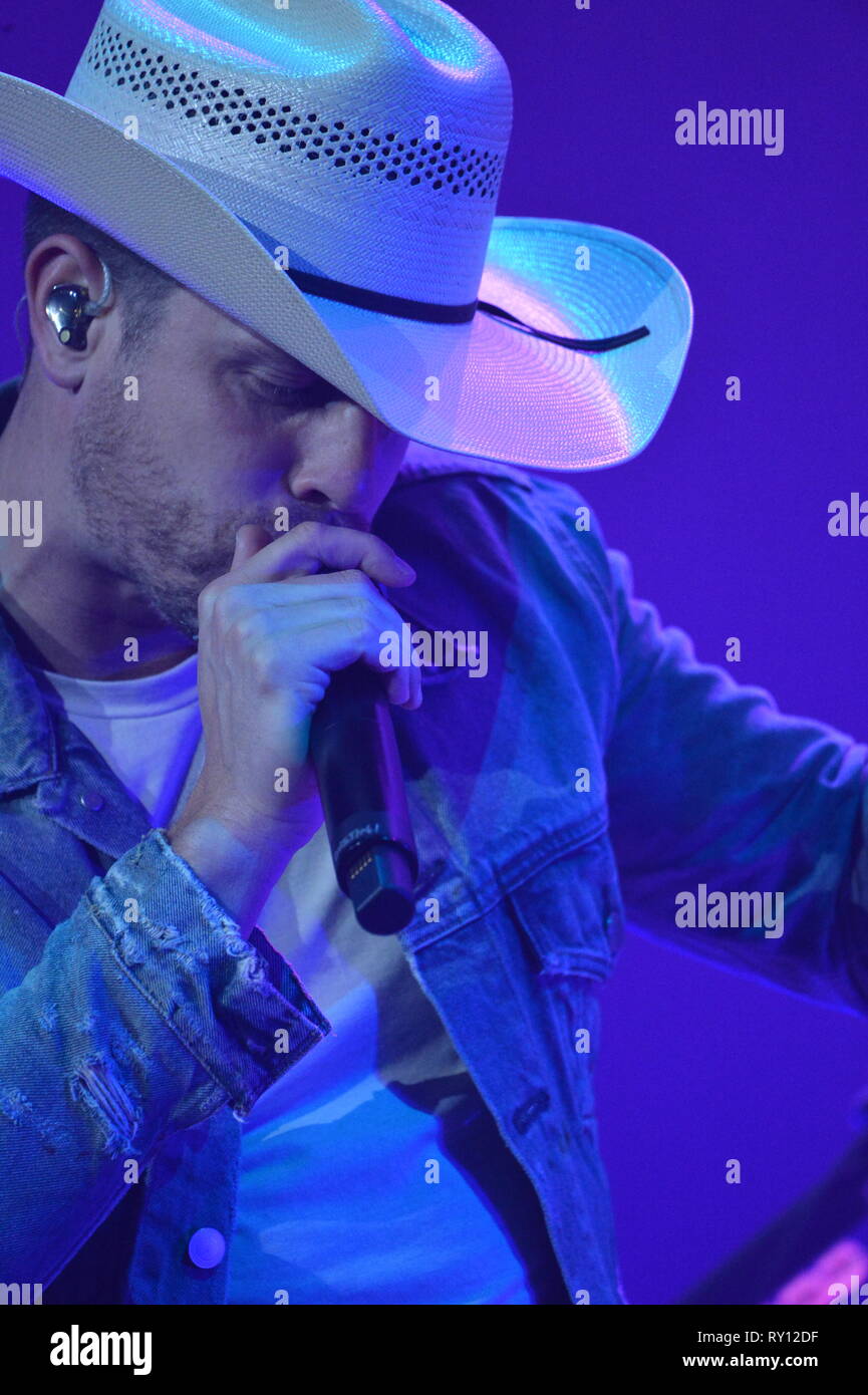 Glasgow, UK. 10th Mar, 2019. Distin Lynch performs at the Country To ...