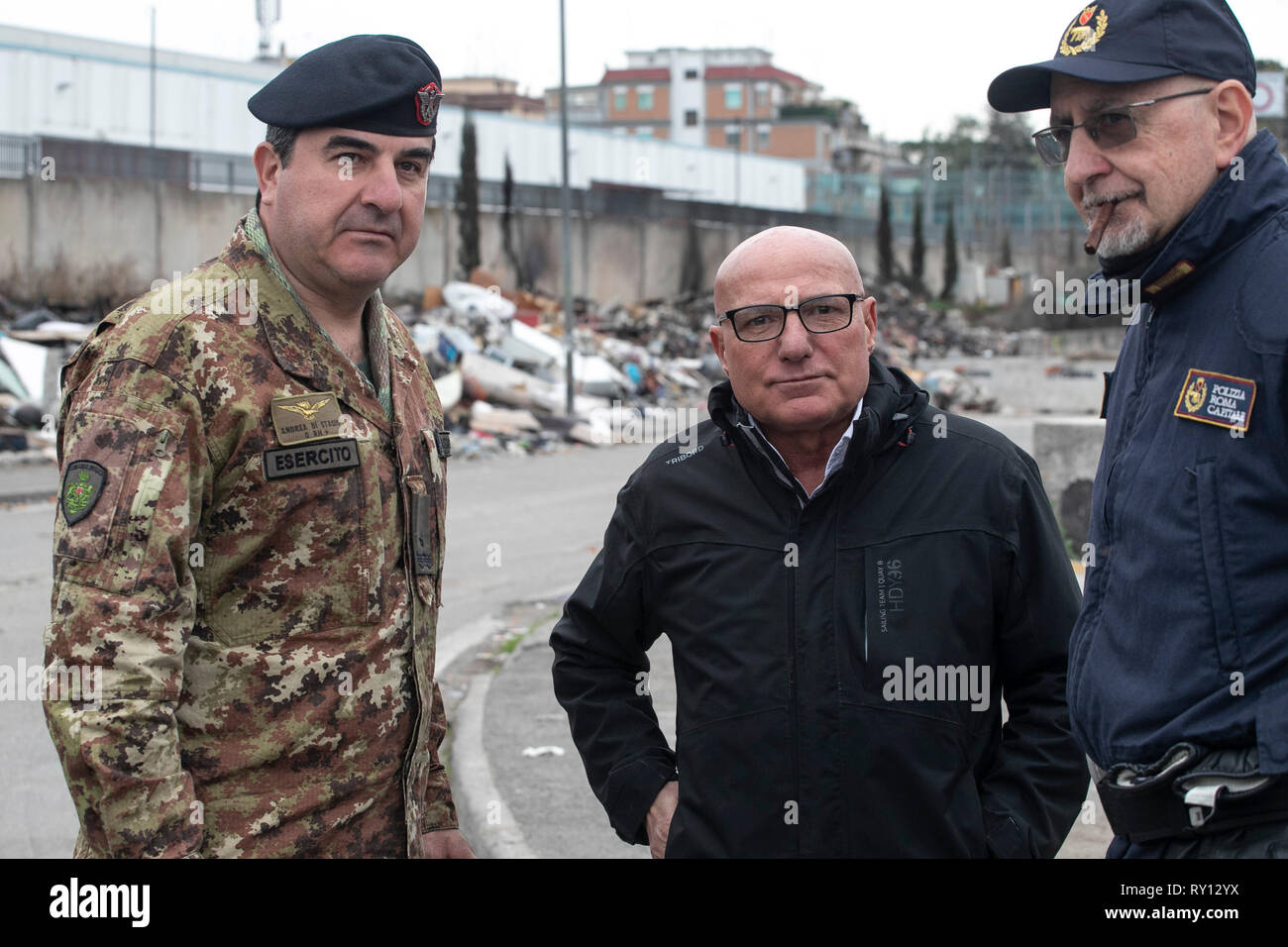 Generale di brigata comandante brigata sassari andrea di stasio hi-res ...