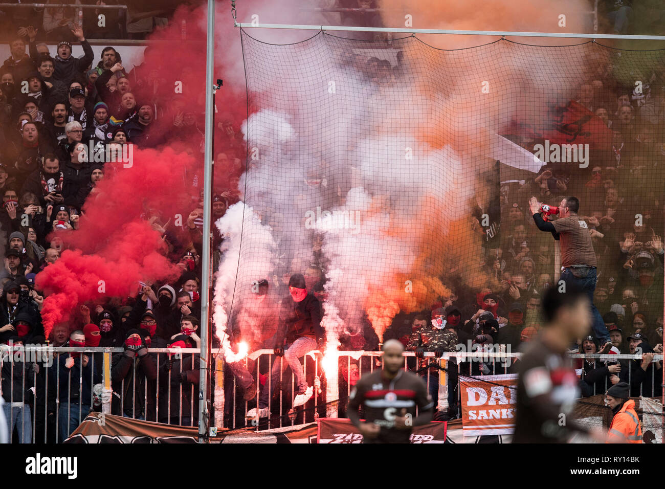 Ultra sankt pauli hi-res stock photography and images - Alamy