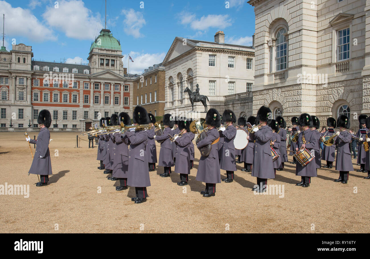 Musical celebration of the 70th anniversary of the modern commonwealth ...