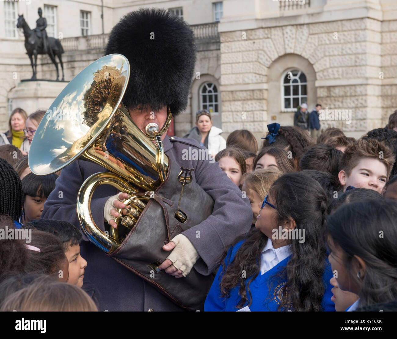 Coldstream guards band 9 11 hi-res stock photography and images - Alamy
