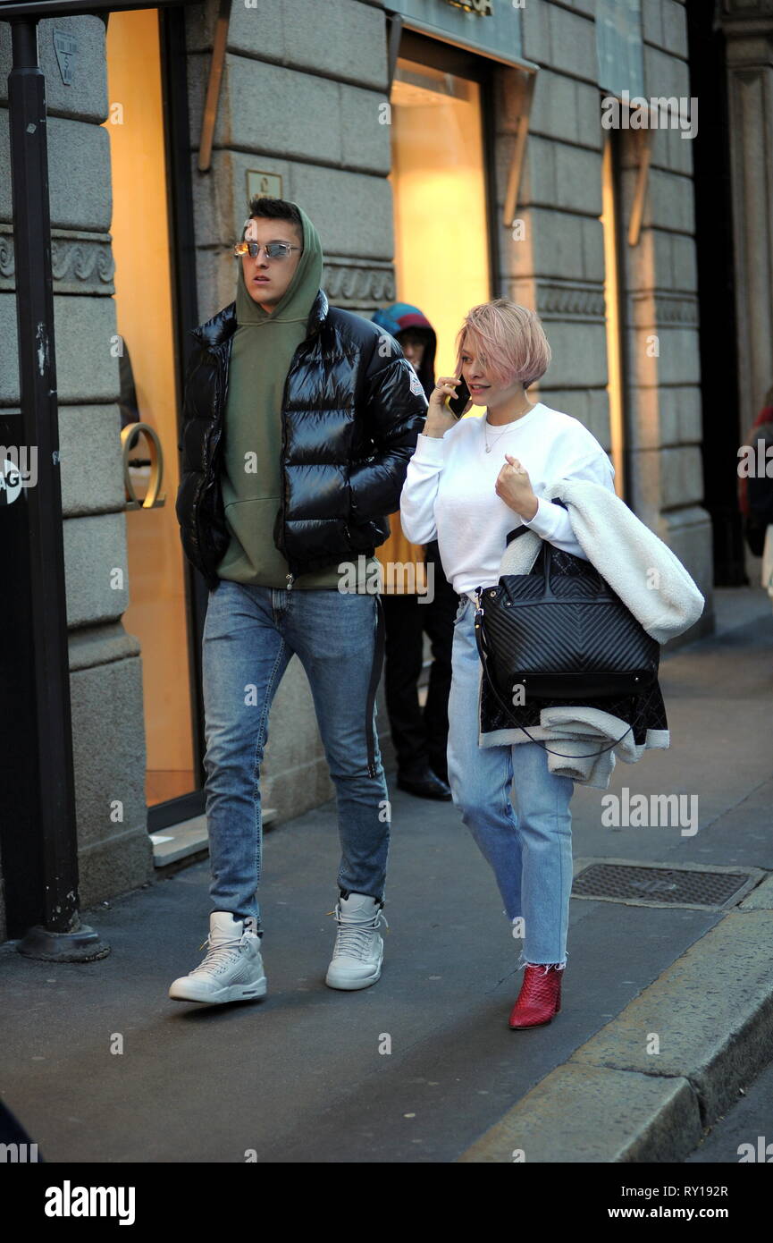 Milan, Pierluigi Gollini and Giulia Provvedi in the center Pierluigi ...