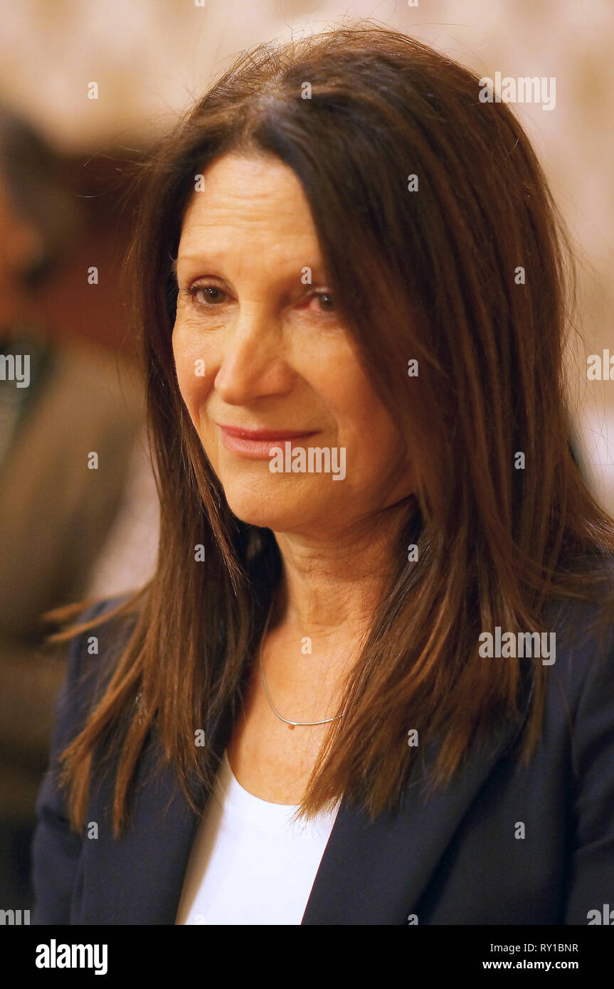 Caroline hogan hi-res stock photography and images - Alamy