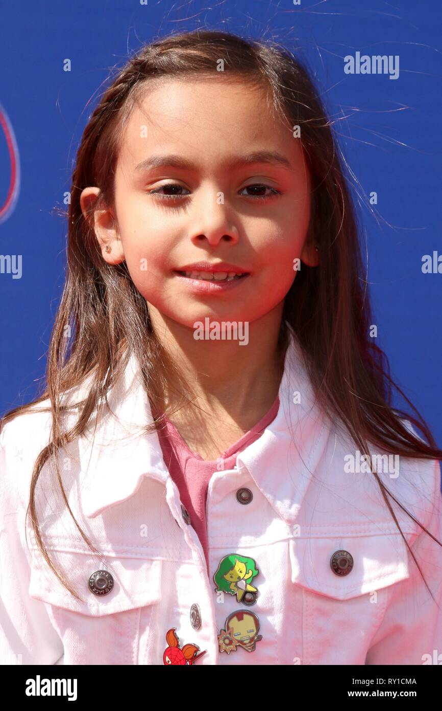 Los Angeles, CA, USA. 10th Mar, 2019. Elizabeth Caro at arrivals for ...
