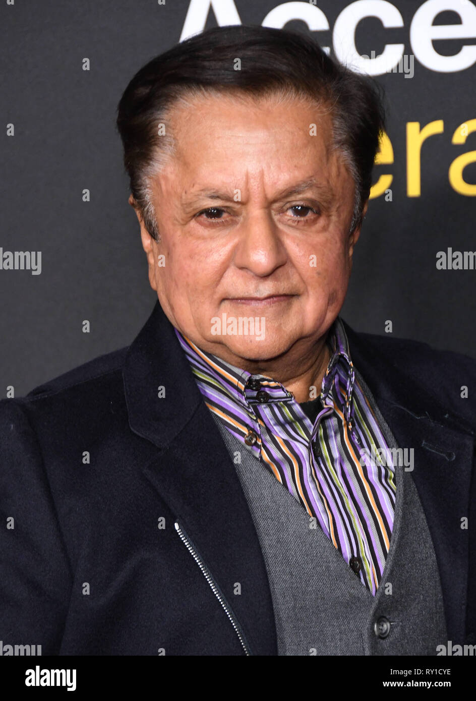 Deep roy hi-res stock photography and images - Alamy
