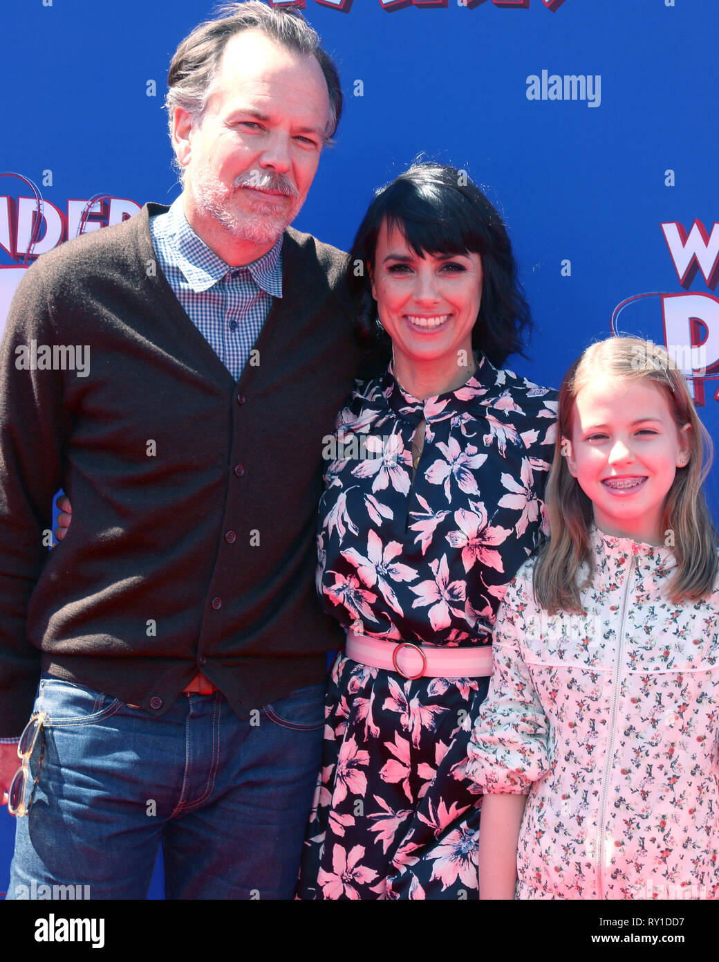 Constance zimmer and family hi-res stock photography and images - Alamy