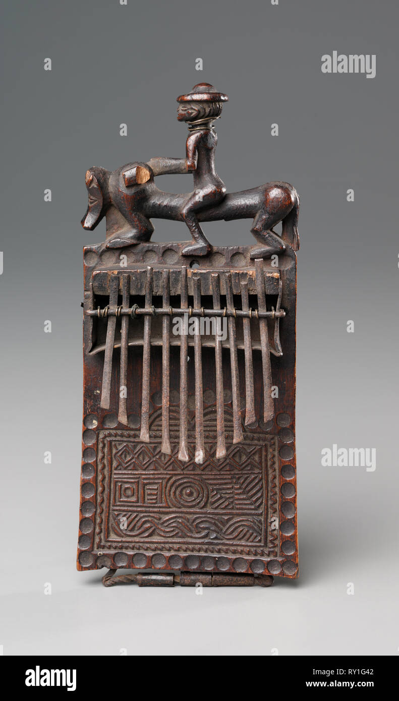 Thumb piano hi-res stock photography and images - Alamy