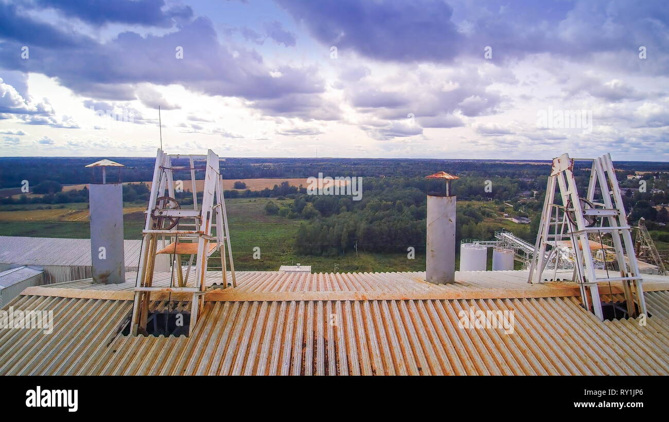 Mining elevator hi-res stock photography and images - Alamy