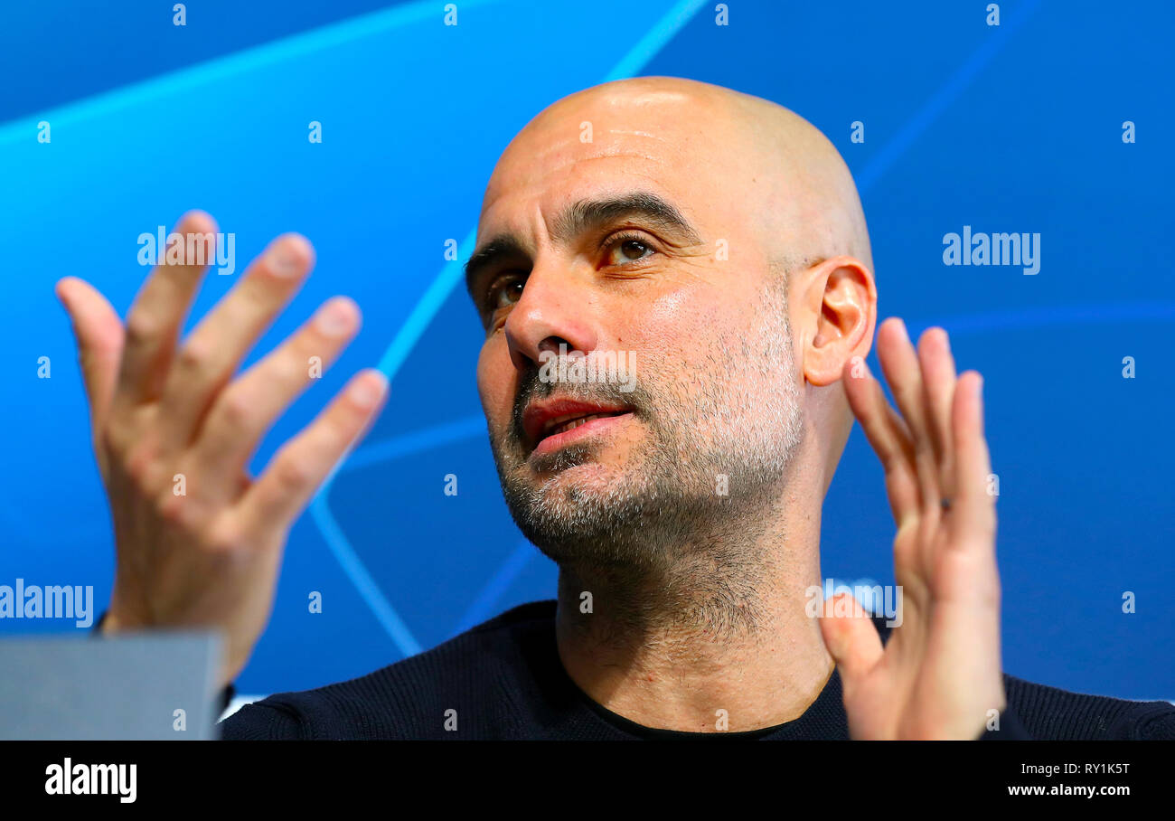 Pep guardiola man city headshot hi-res stock photography and images - Alamy