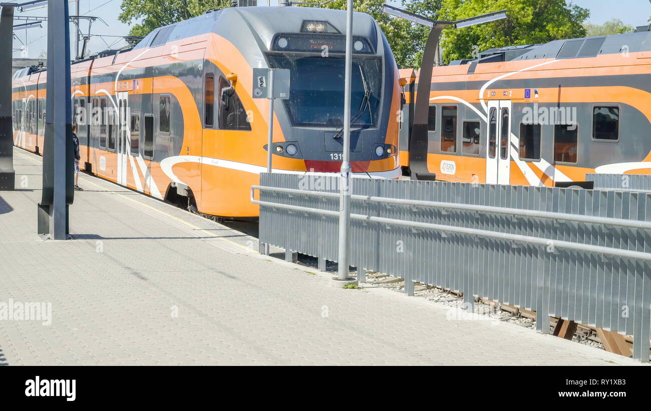 Tallin station hi-res stock photography and images - Alamy