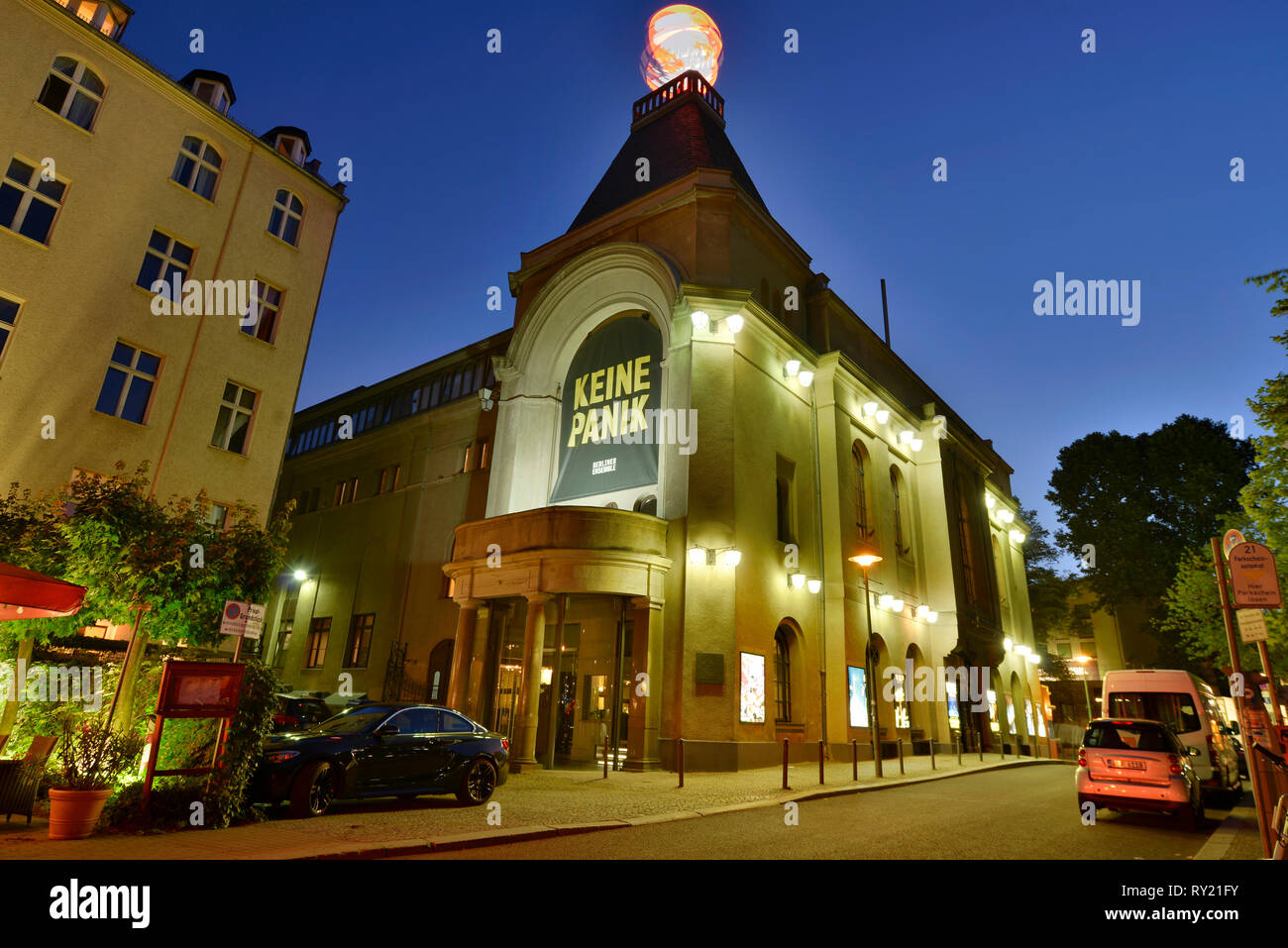 Berliner Ensemble, Bertolt-Brecht-Platz, Mitte, Berlin, Deutschland ... Berliner Ensemble, Bertolt-Brecht-Platz, Mitte, Berlin, Deutschland ...