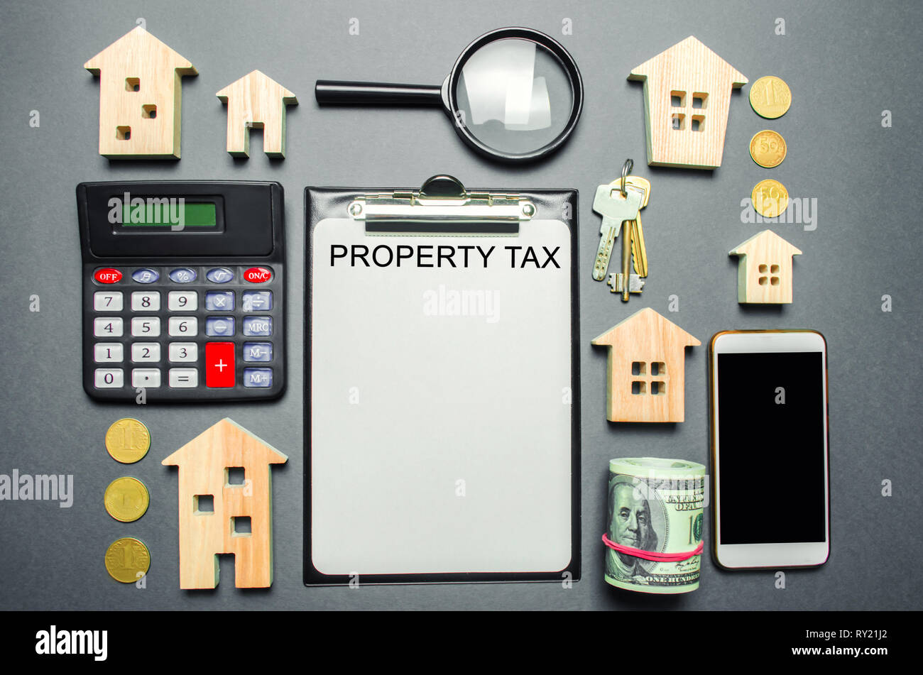 Taxes and calculation hi-res stock photography and images - Alamy