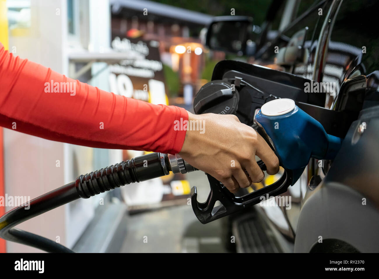 Petroleum refinery service worker oil hi-res stock photography and ...