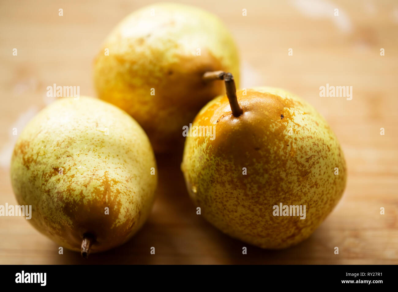 Russet pear leaf hi-res stock photography and images - Alamy