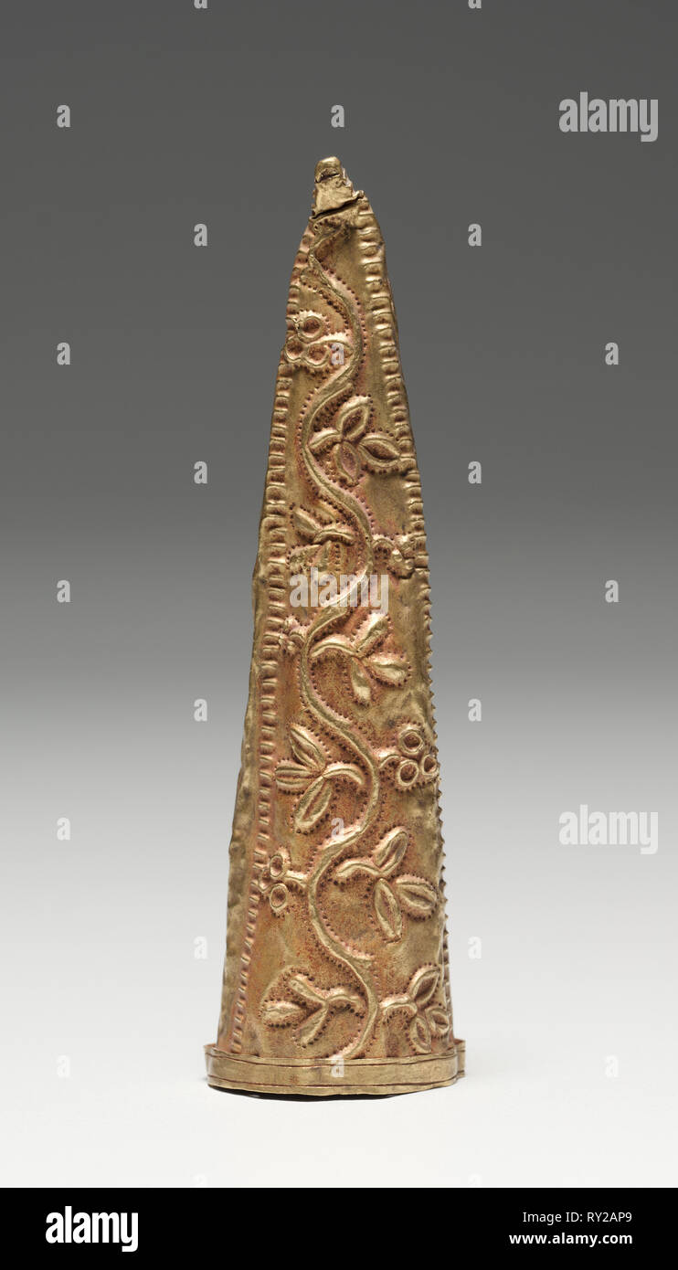 Ghana gold jewelry hi-res stock photography and images - Alamy