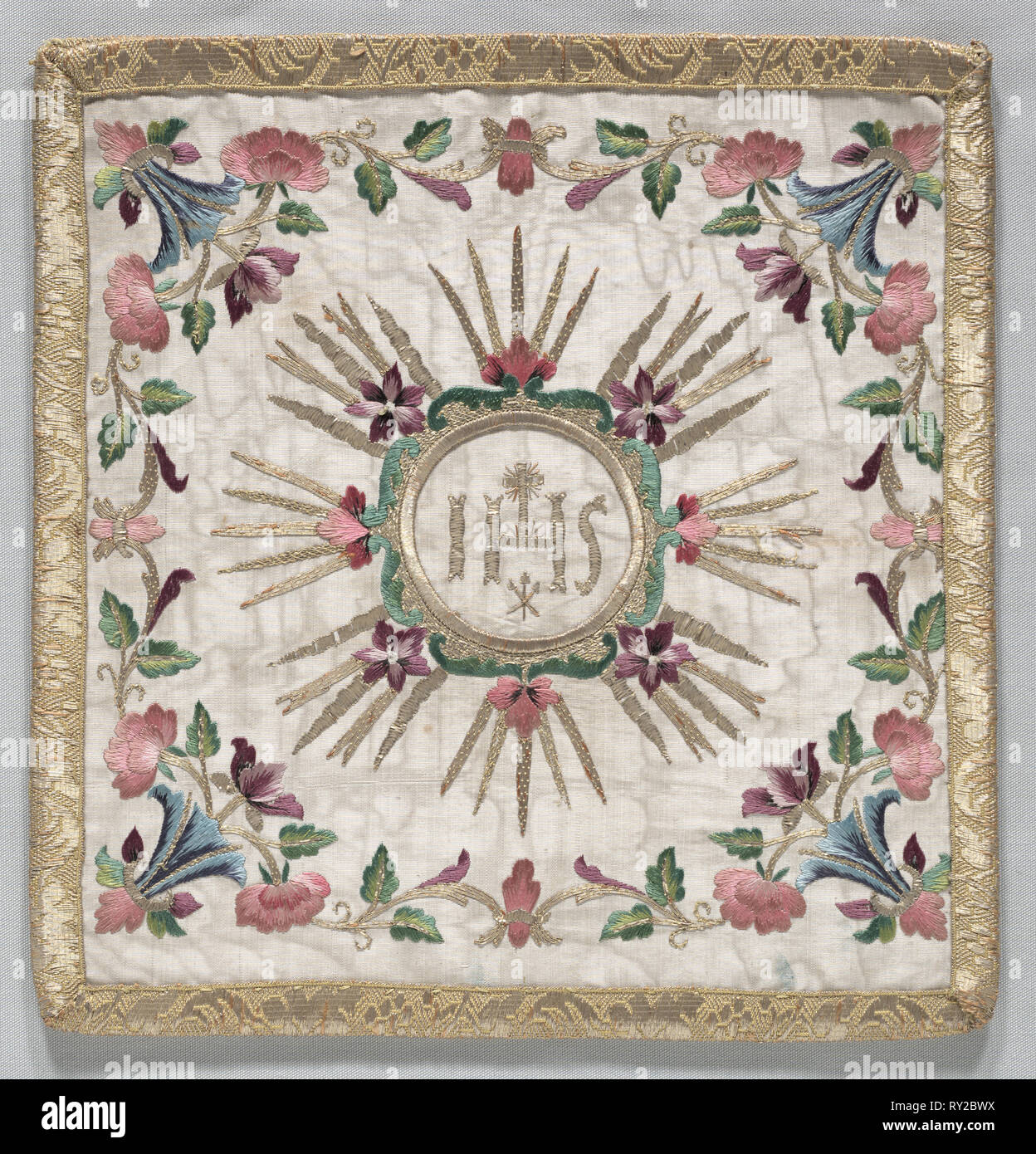 18th century embroidered silk satin hi-res stock photography and images ...